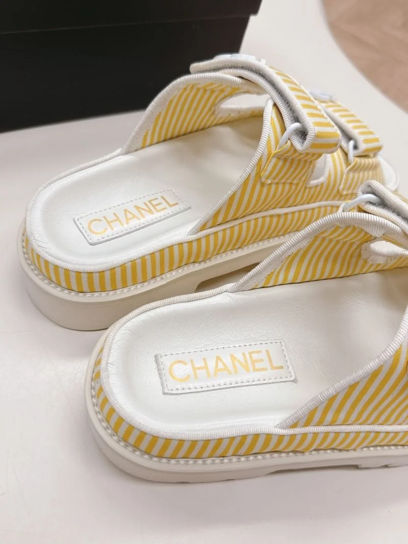 1:1 copy Chanel Slippers