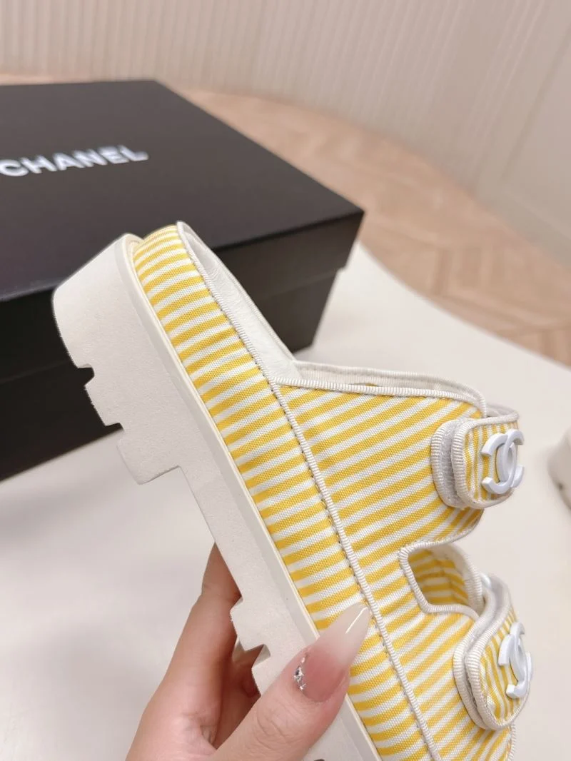 1:1 copy Chanel Slippers