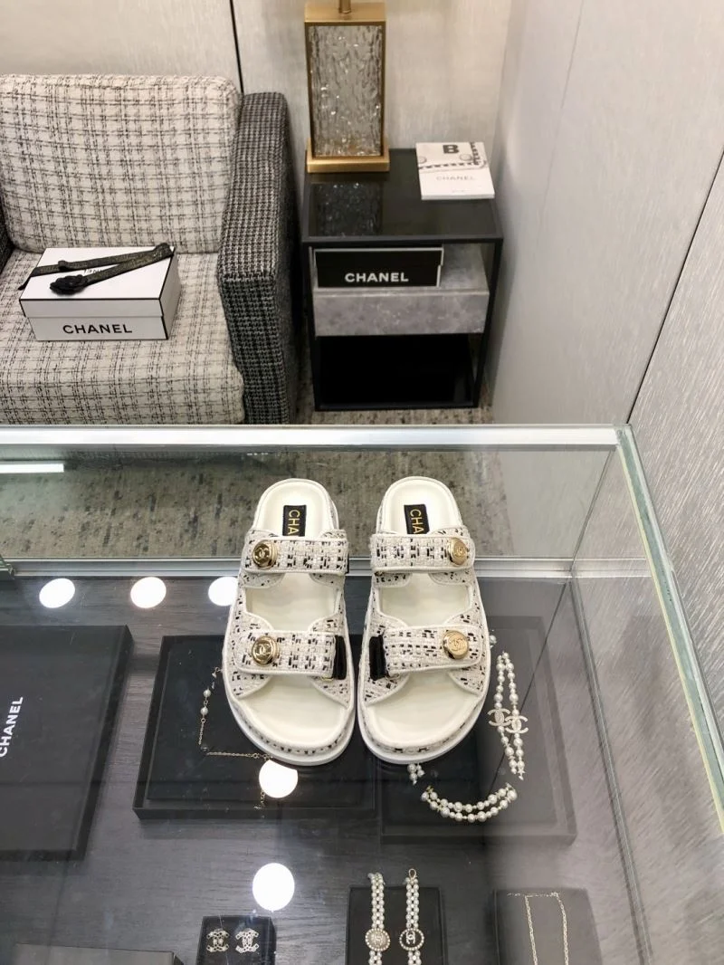 Top match Chanel Slippers