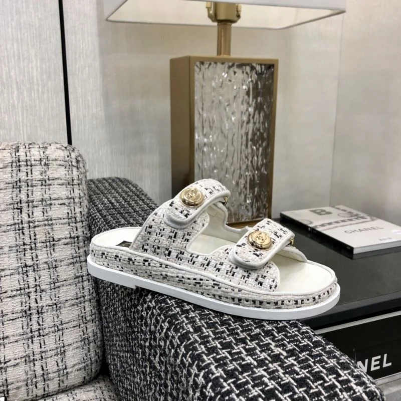 Top match Chanel Slippers