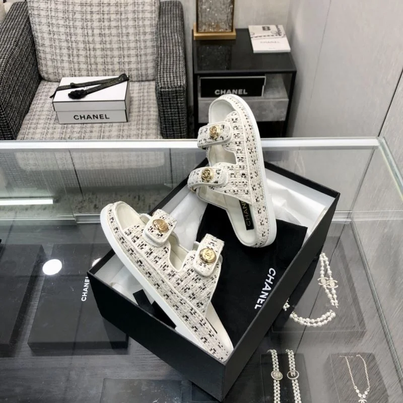 Top match Chanel Slippers