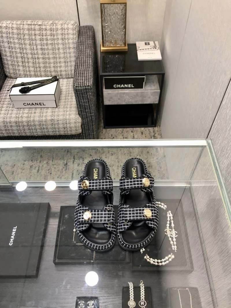 1:1 copy Chanel Slippers