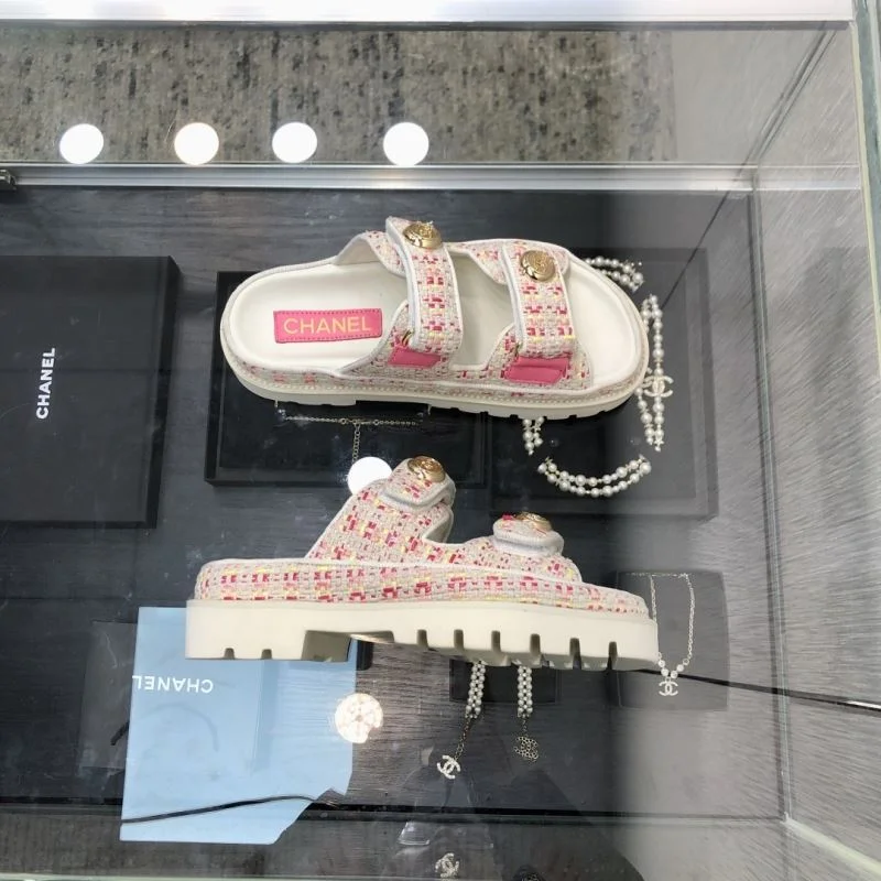 Top match Chanel Slippers