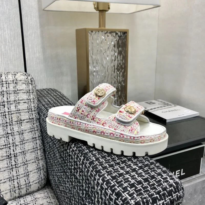 Top match Chanel Slippers