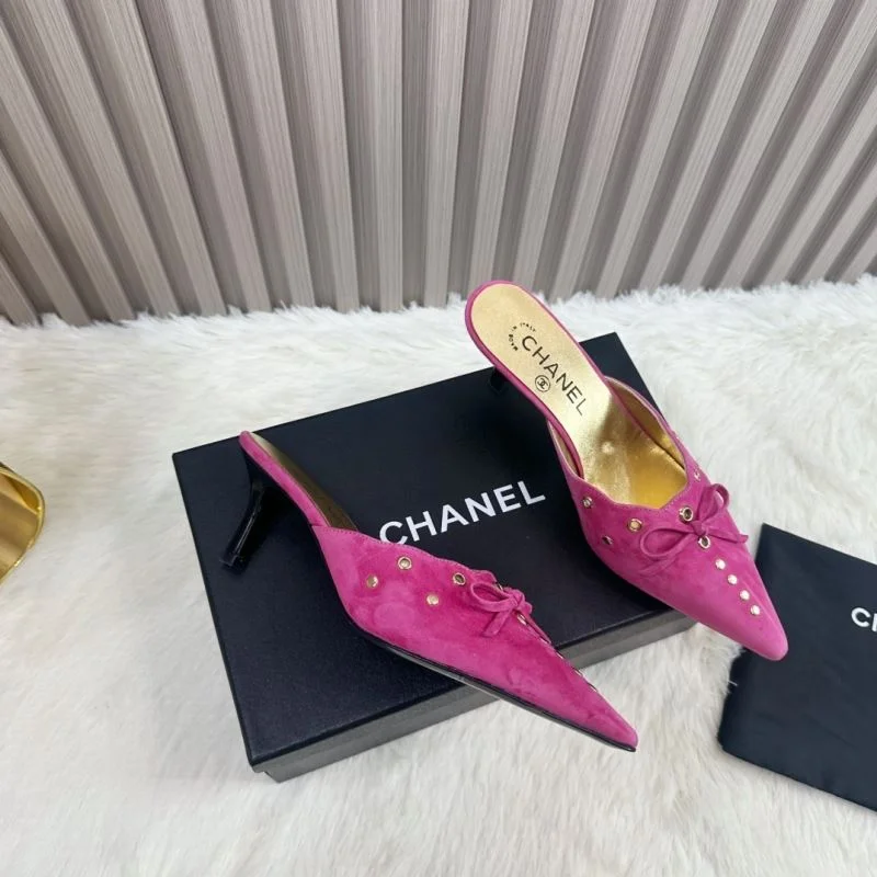 Top match Chanel Slippers