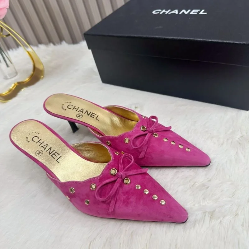 Top match Chanel Slippers