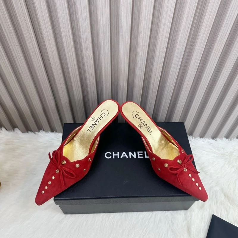 Top mirror Chanel Slippers
