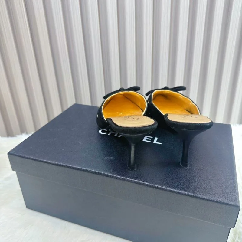 Low-cost Chanel Slippers