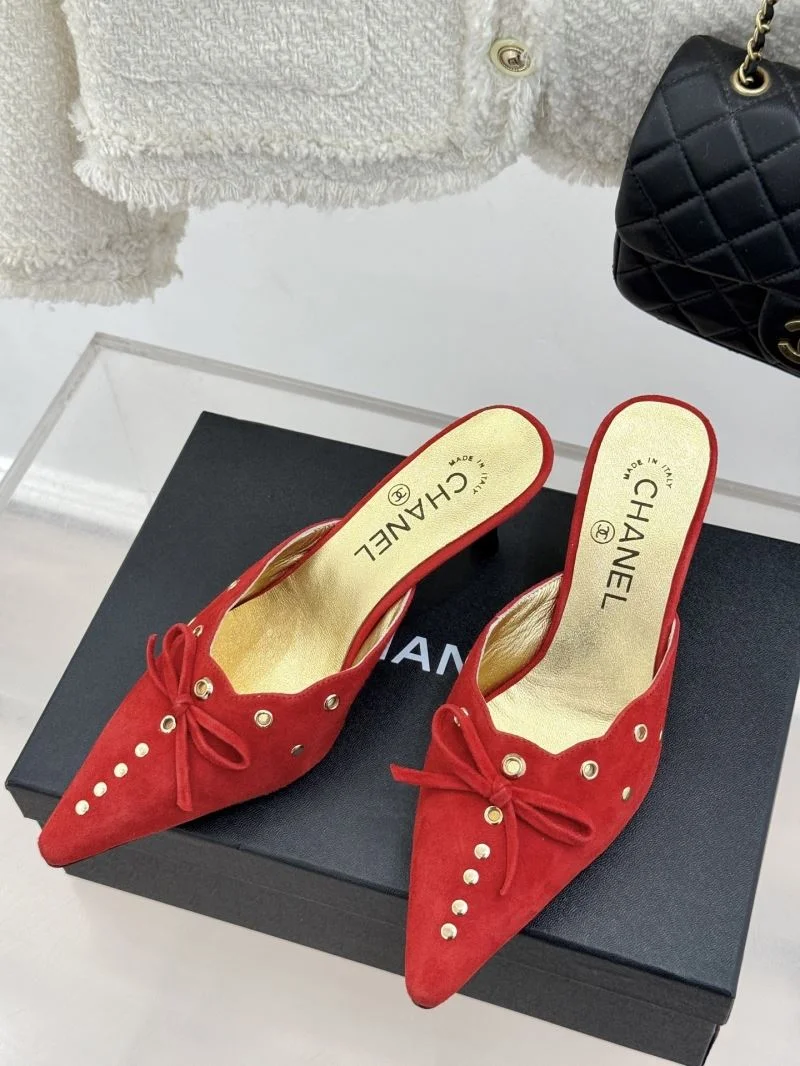 Top mirror Chanel Slippers