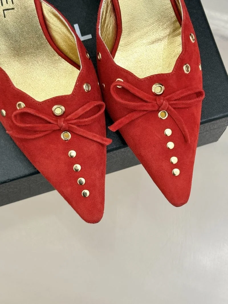 Top mirror Chanel Slippers
