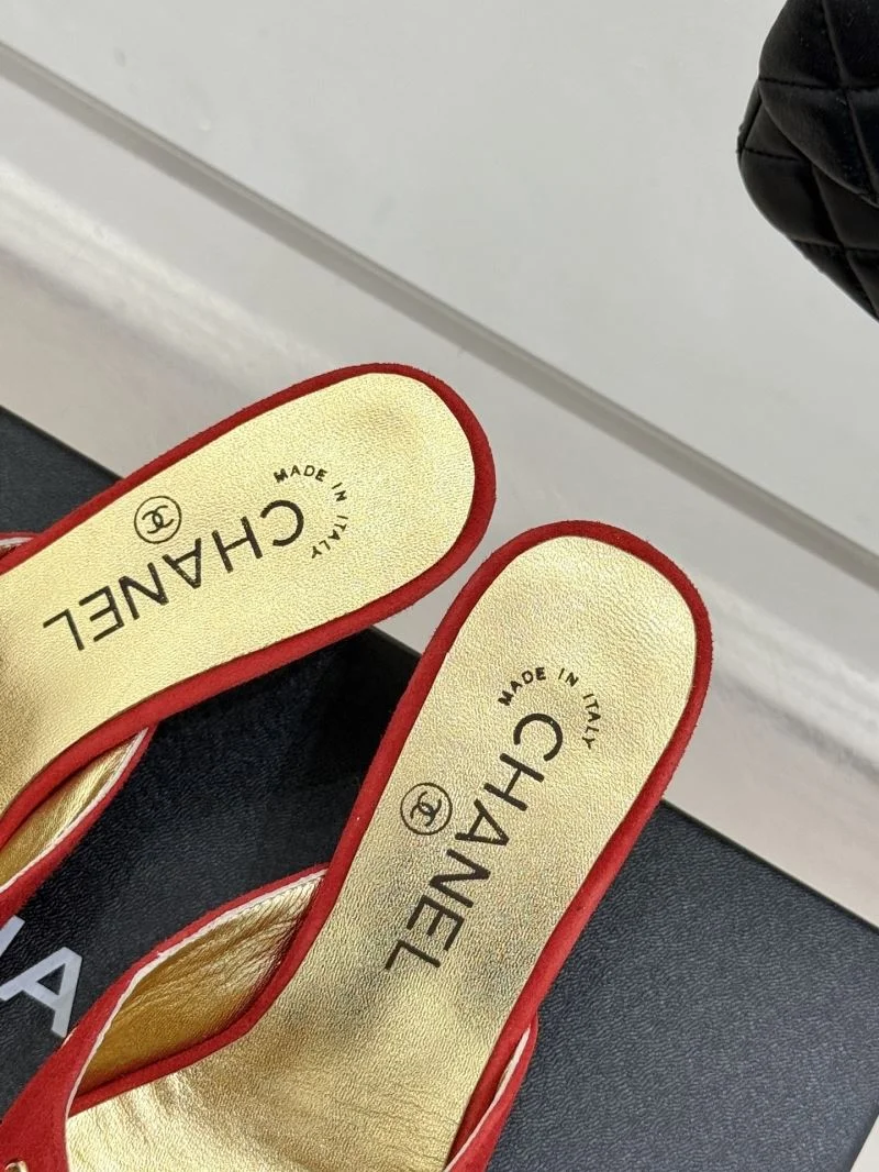 Top mirror Chanel Slippers