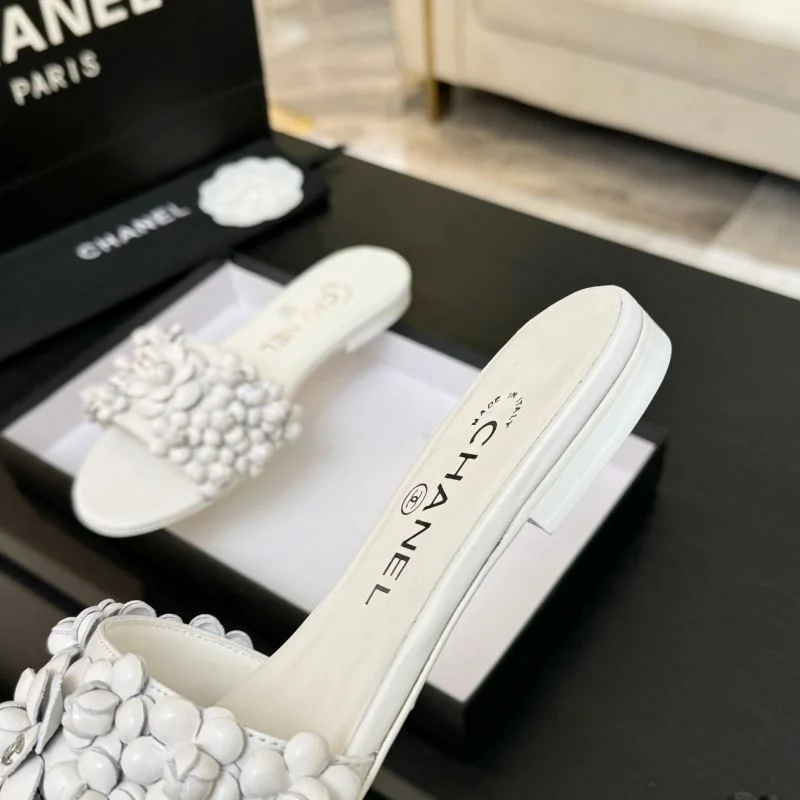 Accurate model Chanel Slippers