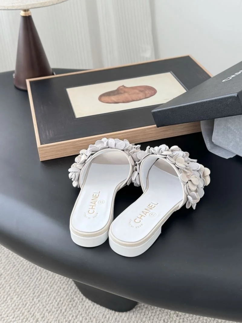 Mirror quality Chanel Slippers