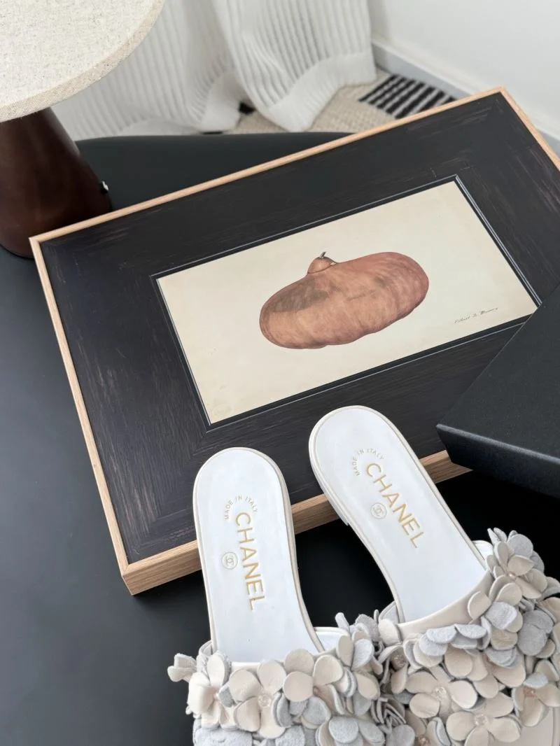 Mirror quality Chanel Slippers