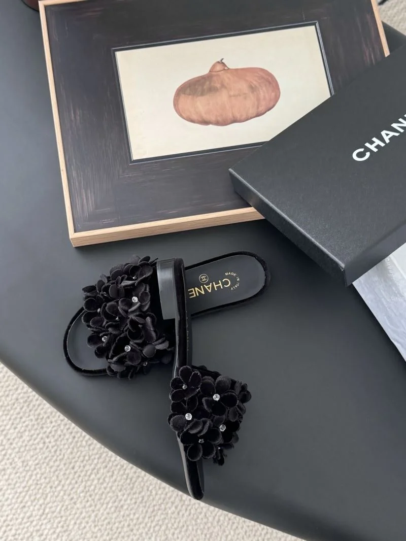 Accurate model Chanel Slippers