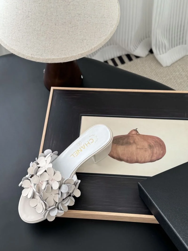 Brand-original Chanel Slippers