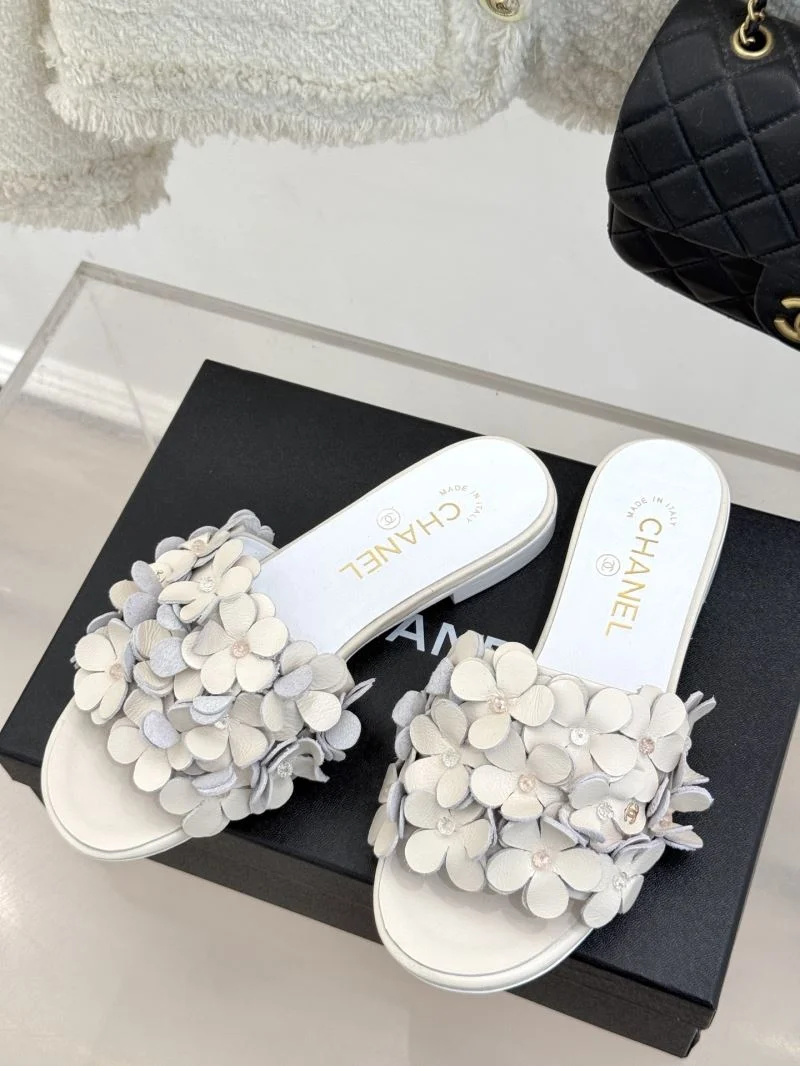 Top match Chanel Slippers