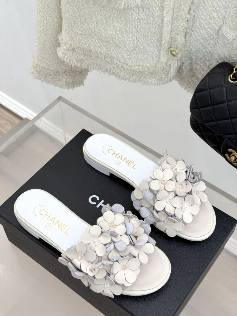 Top match Chanel Slippers