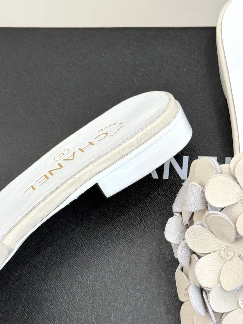 Top match Chanel Slippers