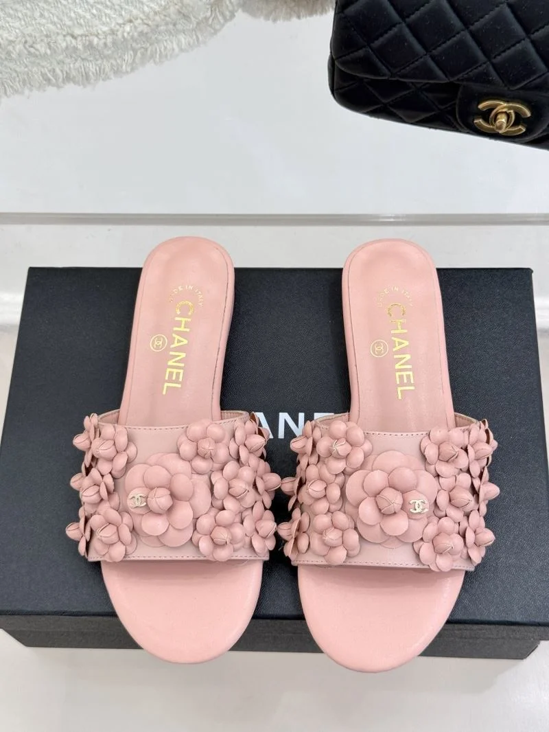 Accurate model Chanel Slippers