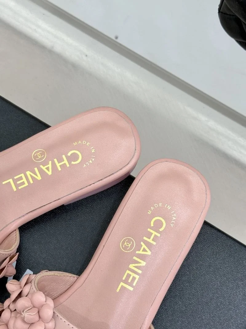 Accurate model Chanel Slippers