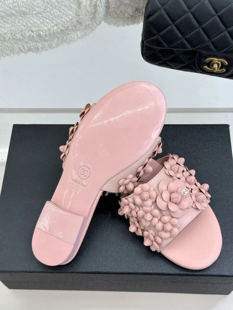 Accurate model Chanel Slippers