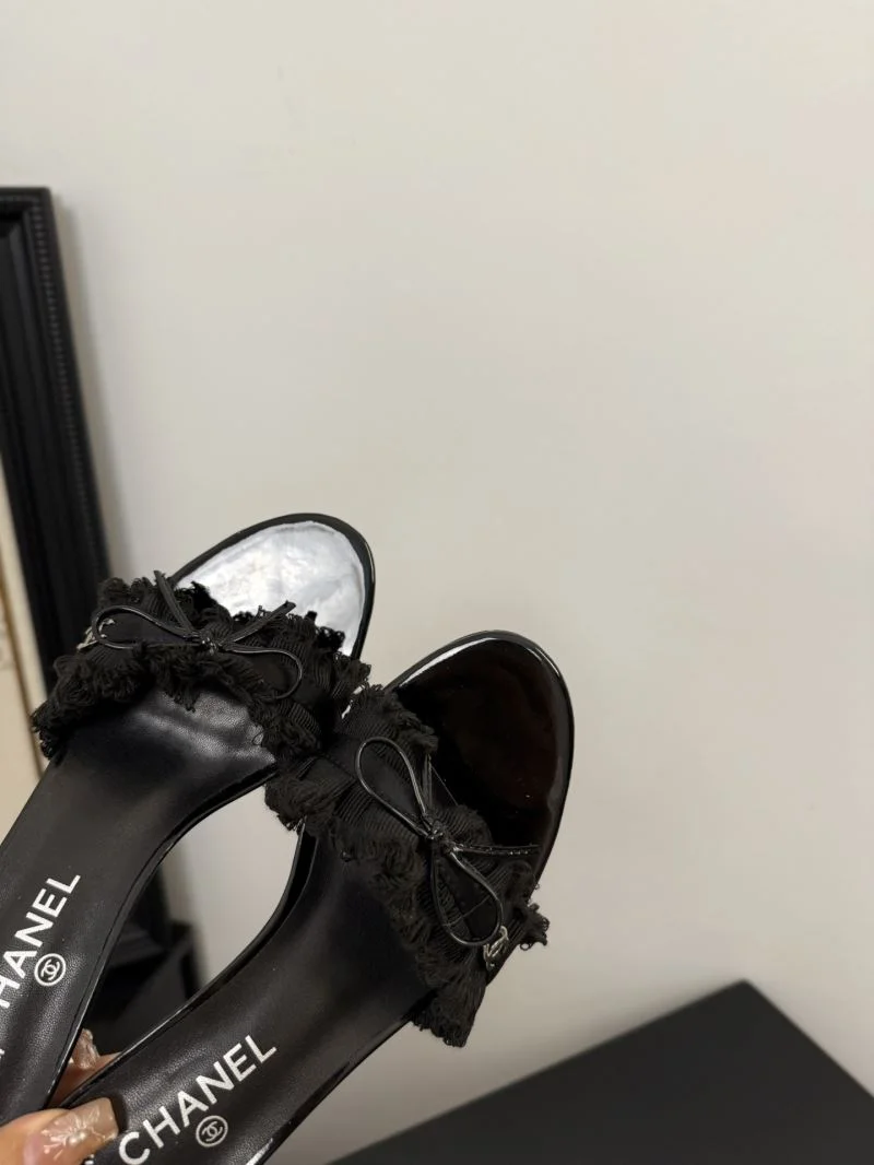 Brand-original Chanel Slippers