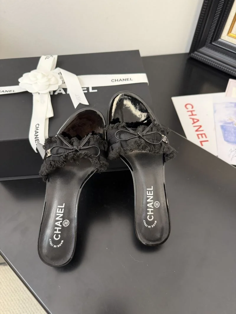 Brand-original Chanel Slippers