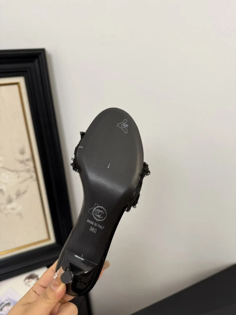 Brand-original Chanel Slippers