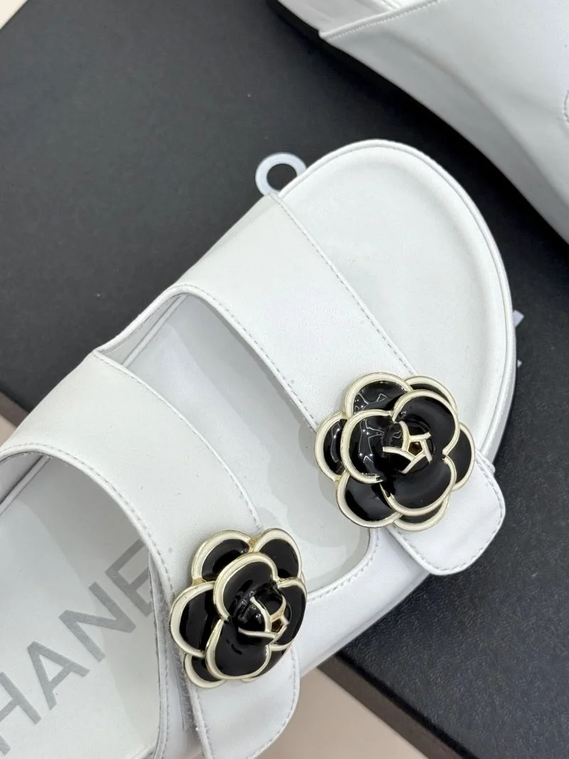 Top match Chanel Slippers
