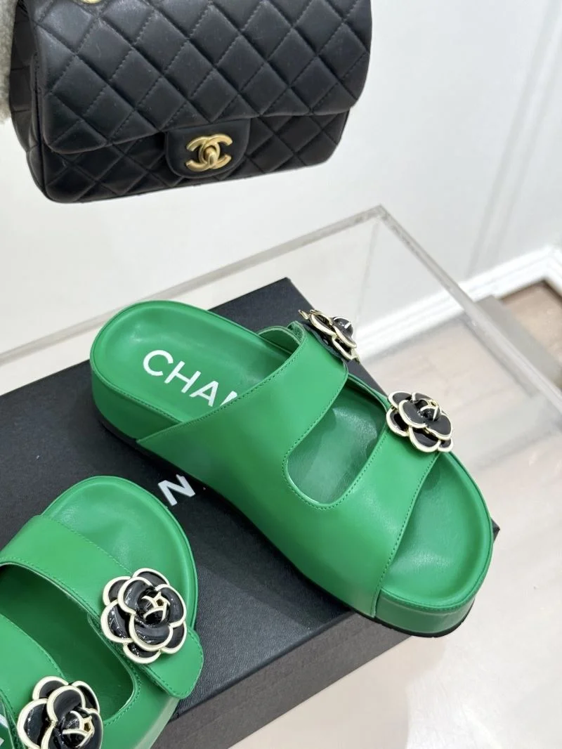1:1 copy Chanel Slippers