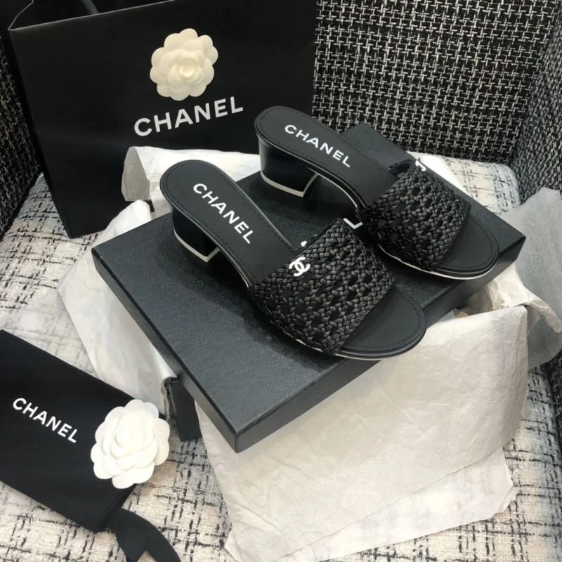 Top mirror Chanel Slippers