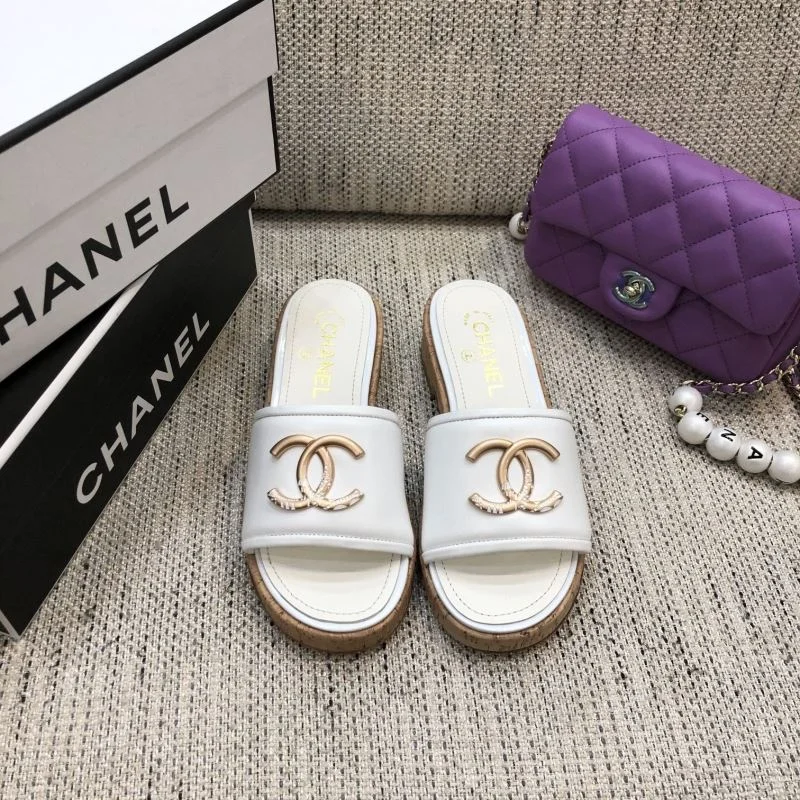 Accurate model Chanel Slippers