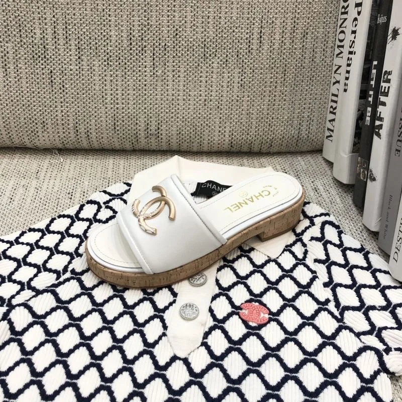 Accurate model Chanel Slippers