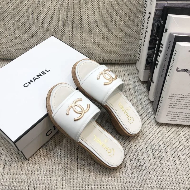 Accurate model Chanel Slippers