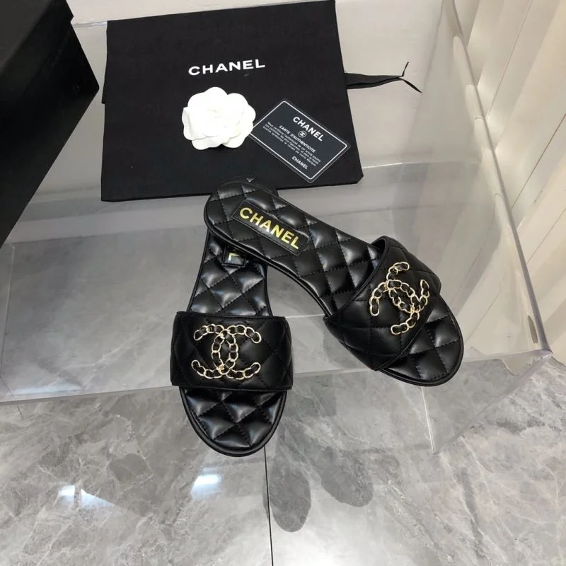 Top match Chanel Slippers