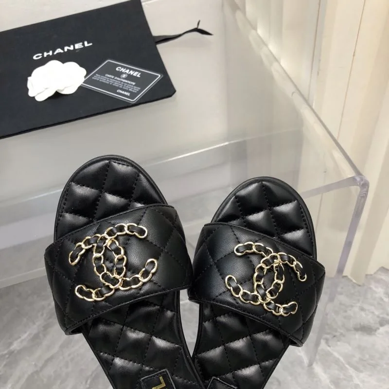 Top match Chanel Slippers