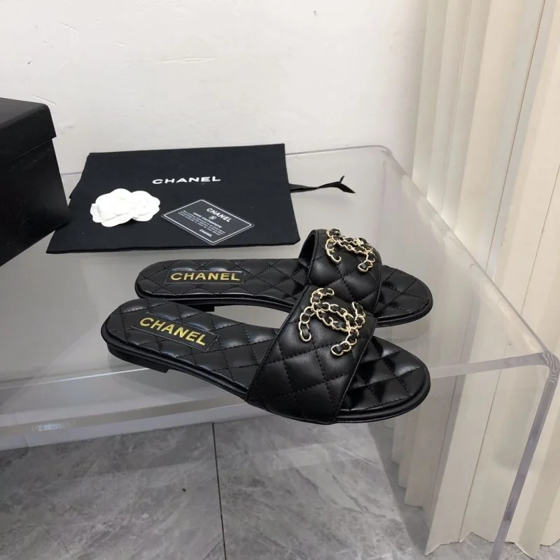 Top match Chanel Slippers