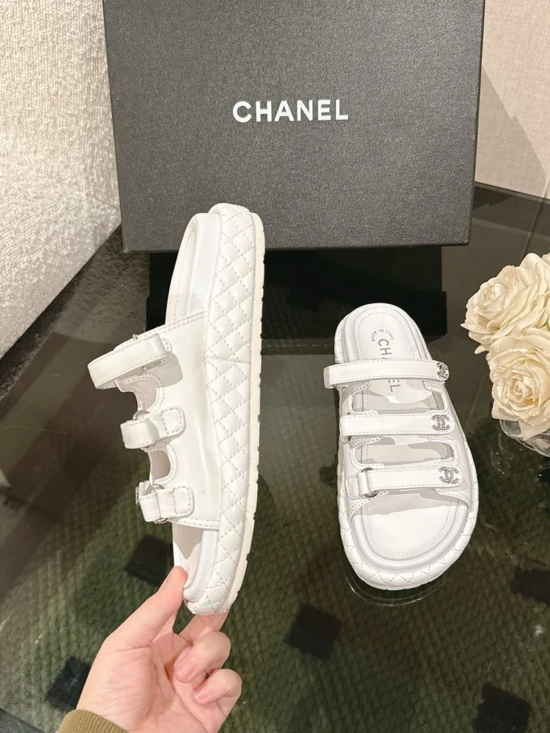 Accurate model Chanel Slippers