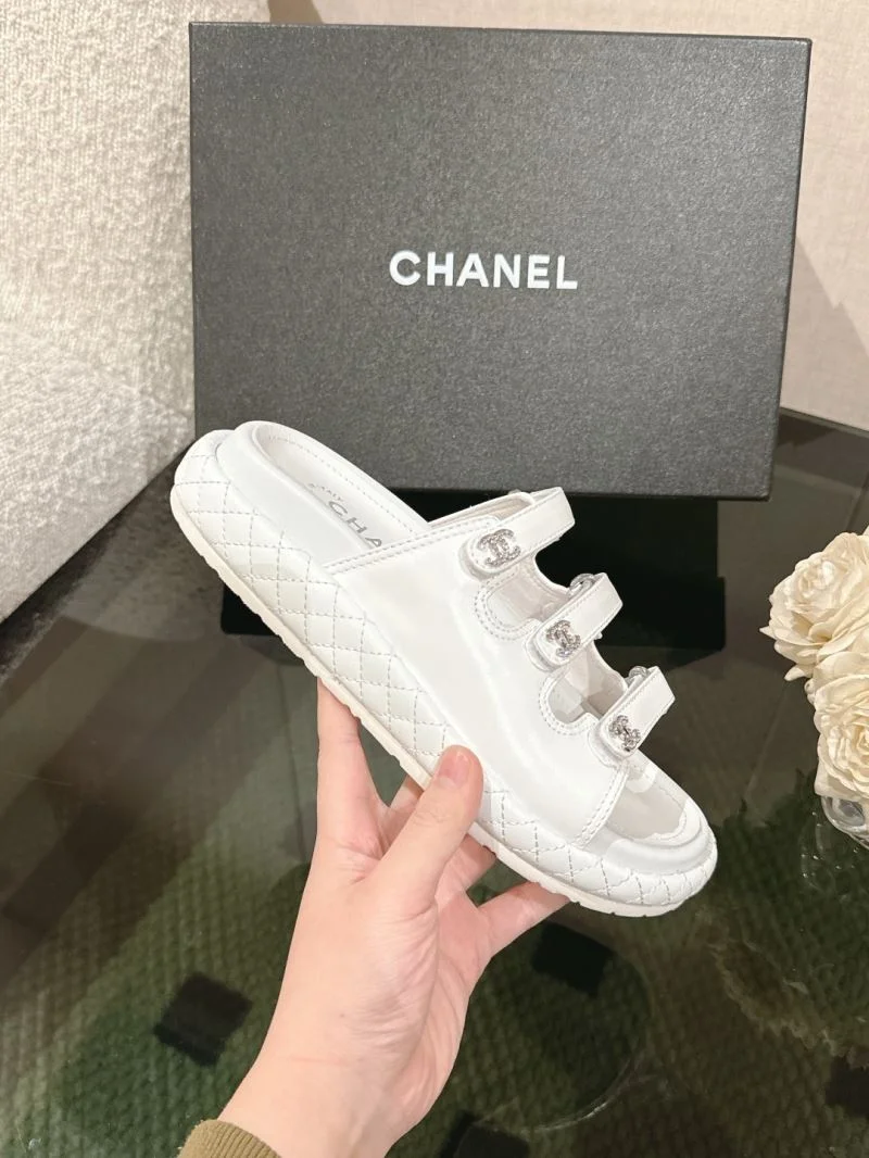 Accurate model Chanel Slippers
