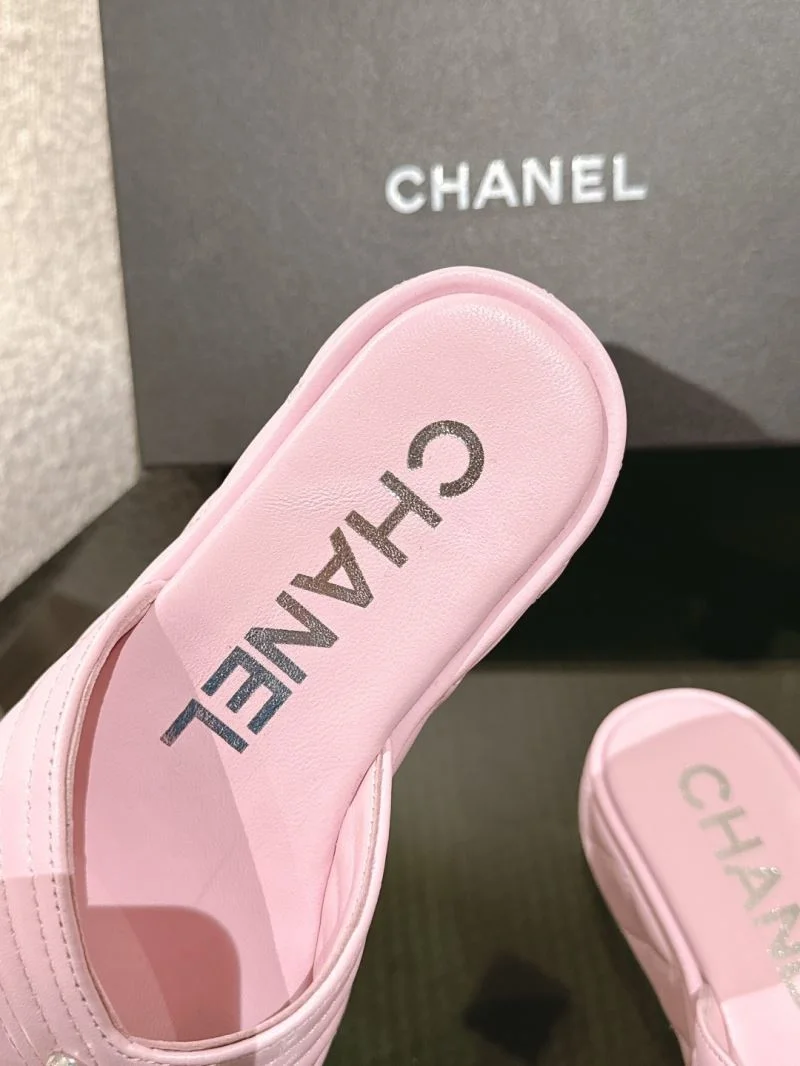 Low-cost Chanel Slippers