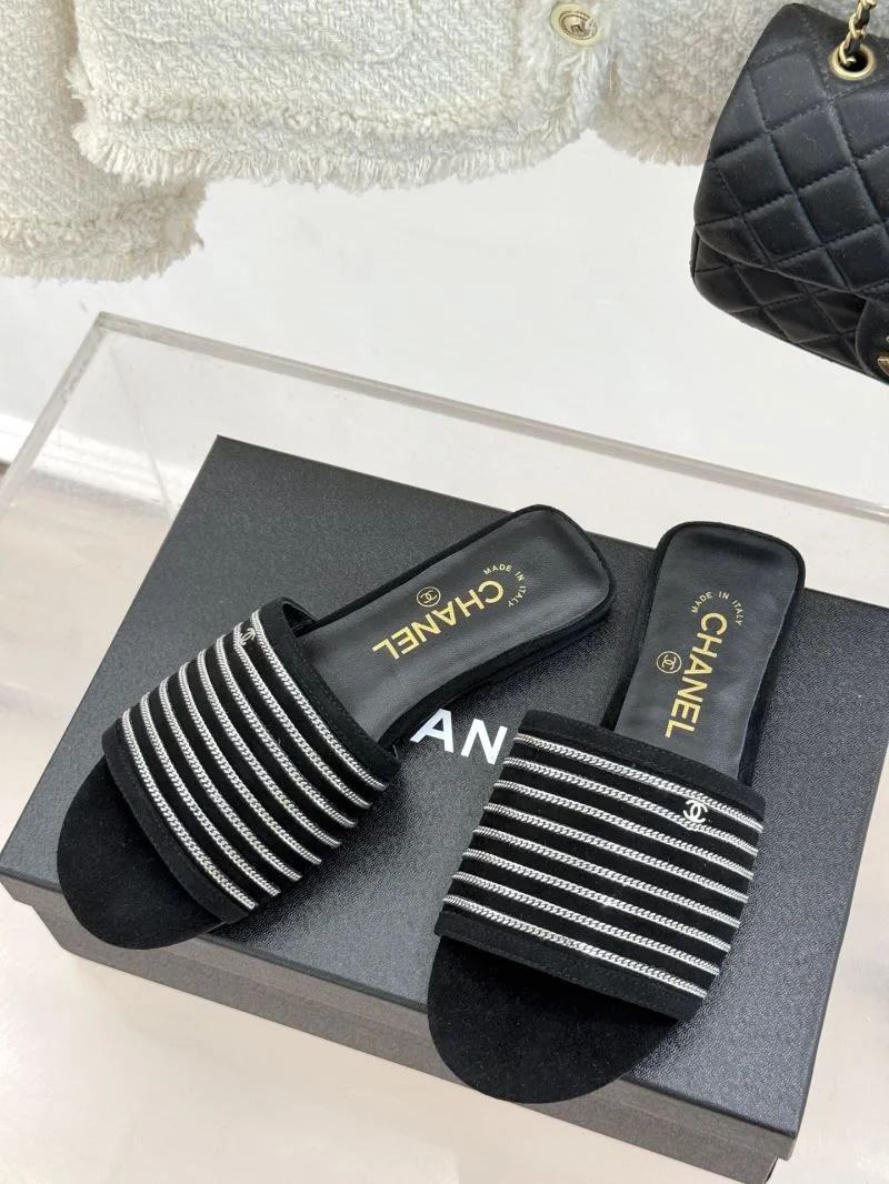 Top match Chanel Slippers