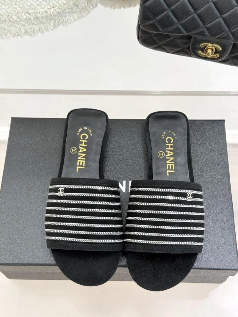 Top match Chanel Slippers