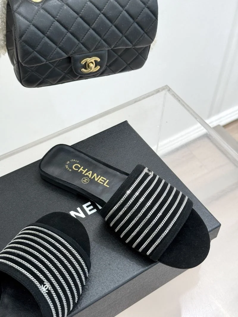 Top match Chanel Slippers