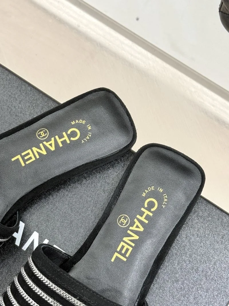 Top match Chanel Slippers