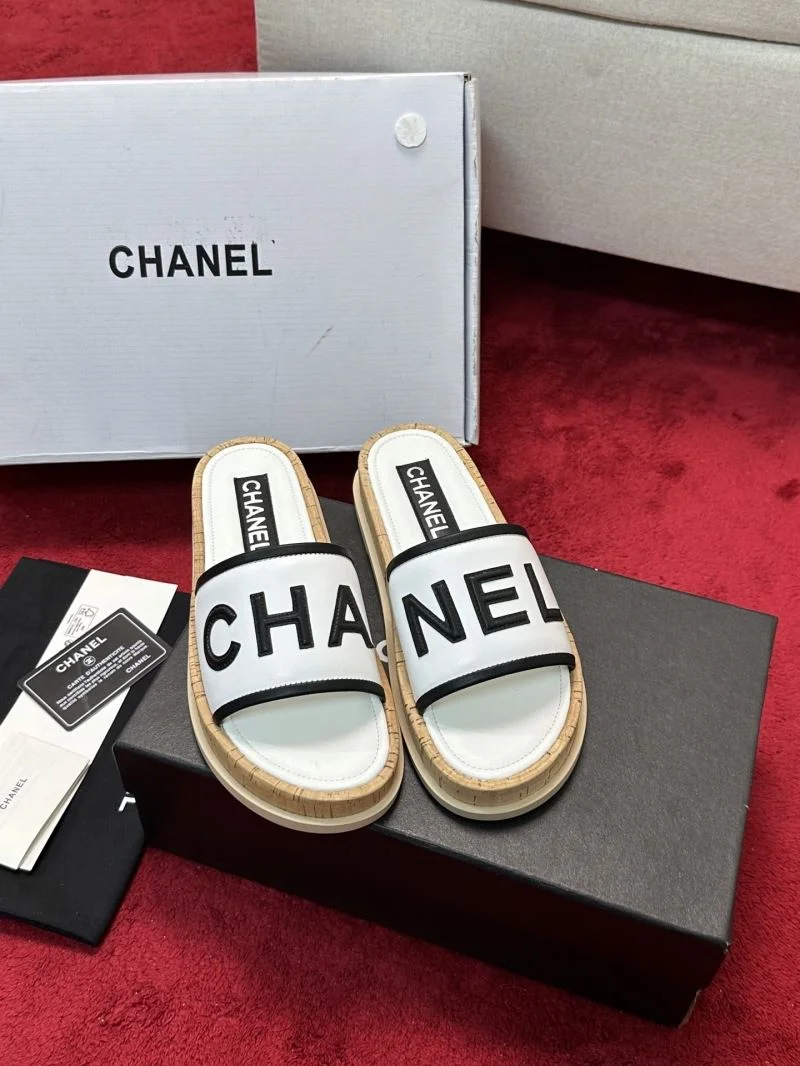 Mirror quality Chanel Slippers