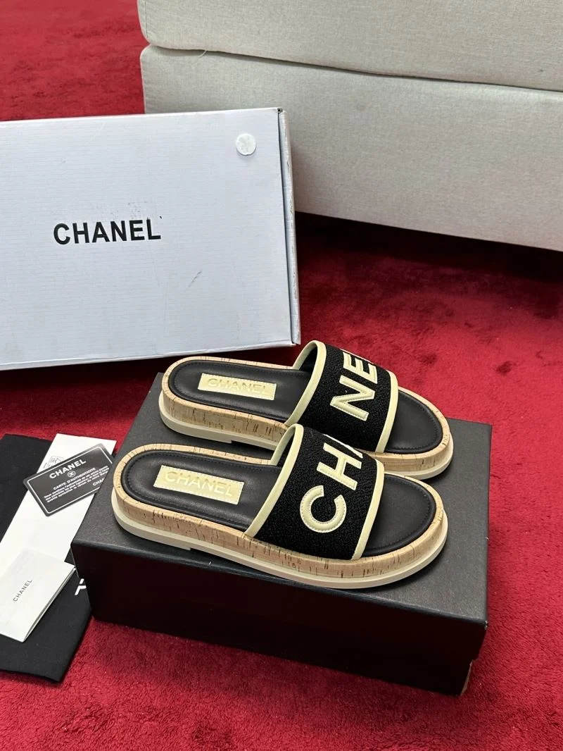1:1 copy Chanel Slippers
