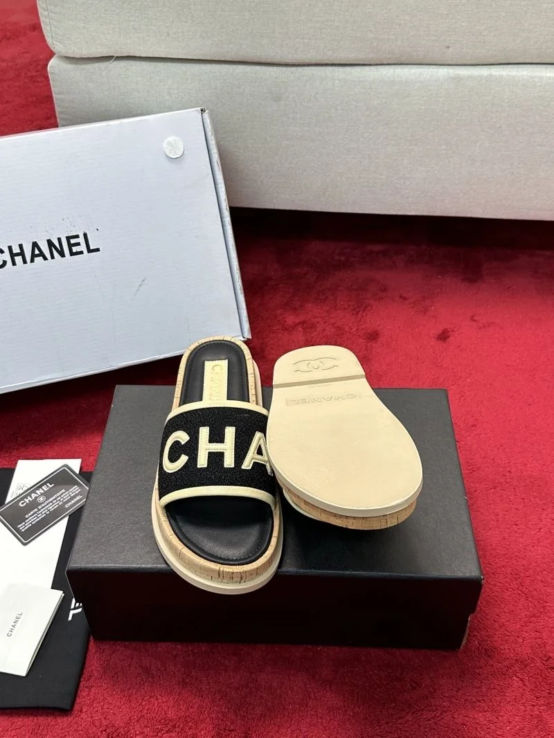 1:1 copy Chanel Slippers