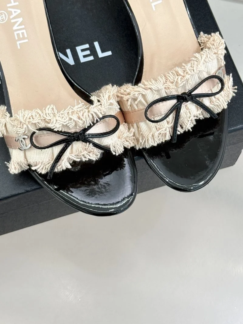 1:1 copy Chanel Slippers