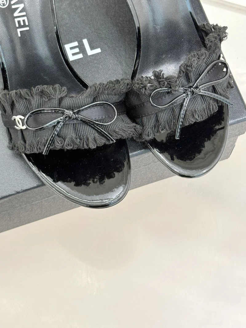 Mirror quality Chanel Slippers